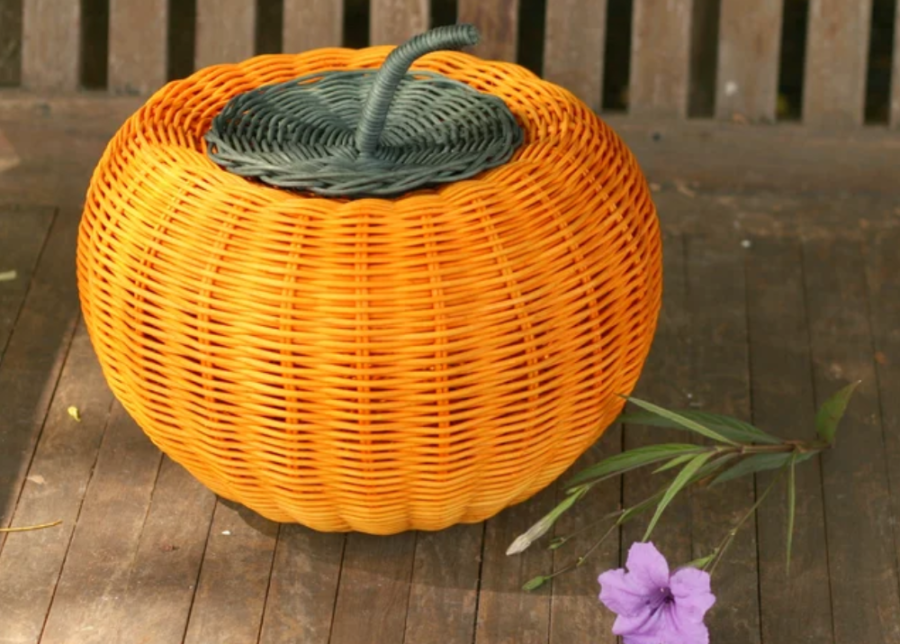 The rattan pumpkin basket and also carries interesting facts