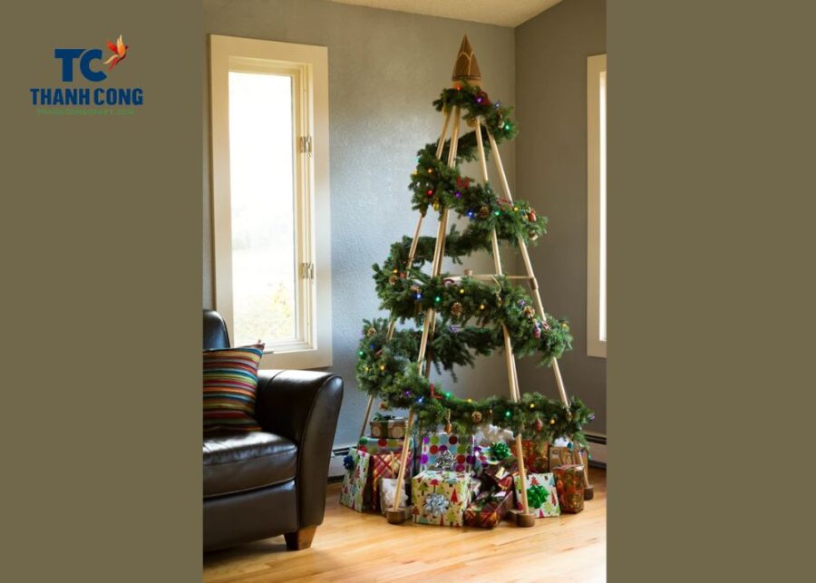 How To Make A Bamboo Christmas Tree At Home?
