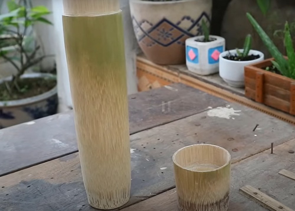 How to make bamboo water bottle?